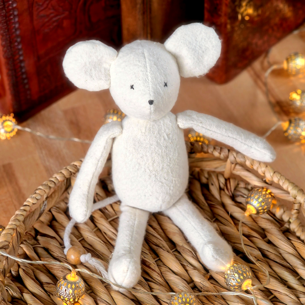 Huggable Mouse Sewing Pattern & Photo Tutorial