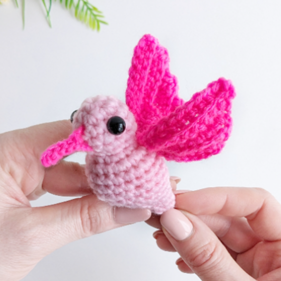 Crochet hummingbird pattern, easy crochet amigurumi bird